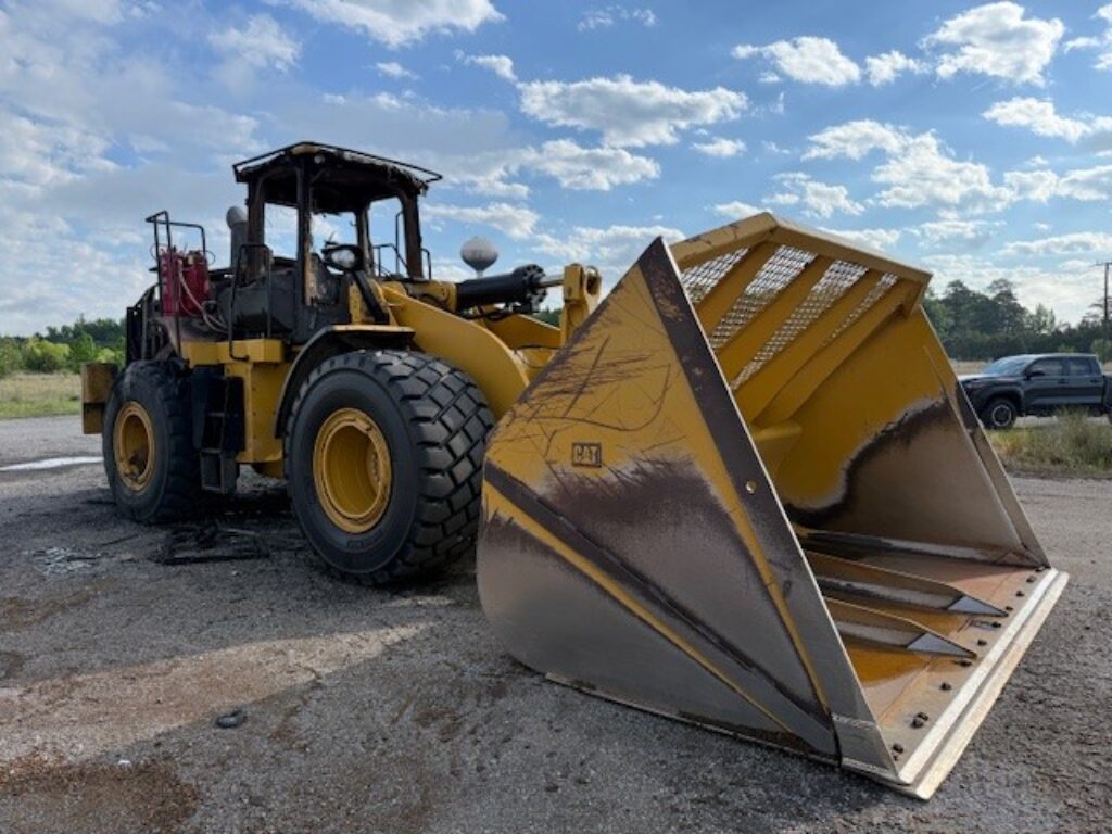 [Auction]: 2020 Caterpillar 972M Wheel Loader | est. 11,400 hours miles ...