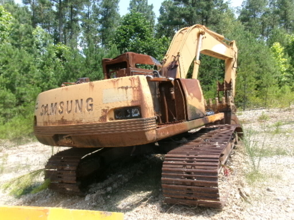 [Auction]: 1997 Samsung SE210LC-2 Excavator | est. 5,800 hours miles ...