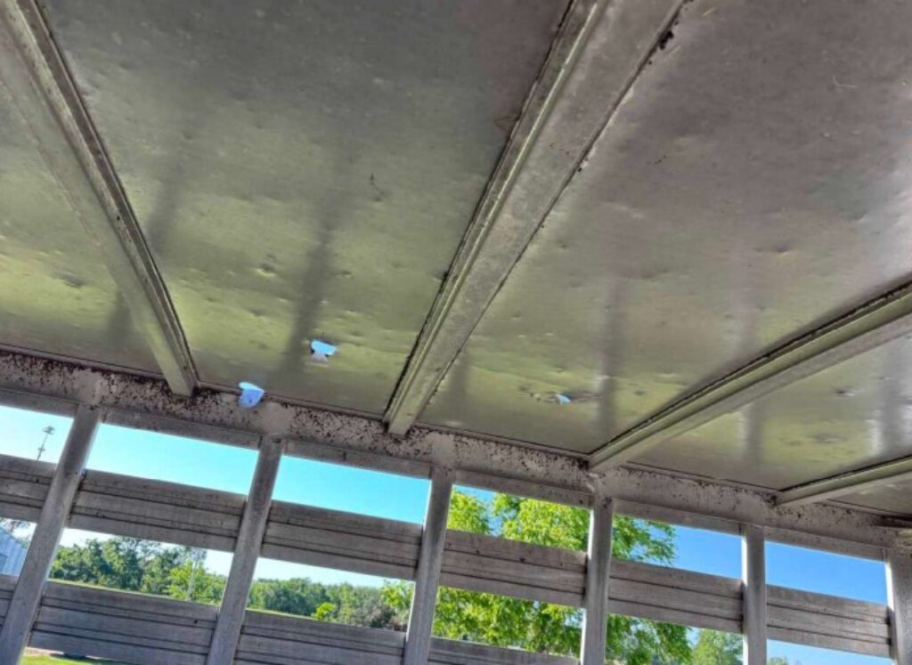[Auction]: 1989 Barrett Gooseneck 5th Wheel Stock Trailer | VIN ...