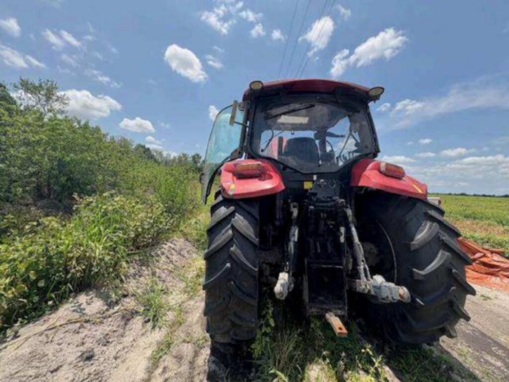[Auction]: 2018 CASE IH MX125 Tractor | Florida | damaged | CAG