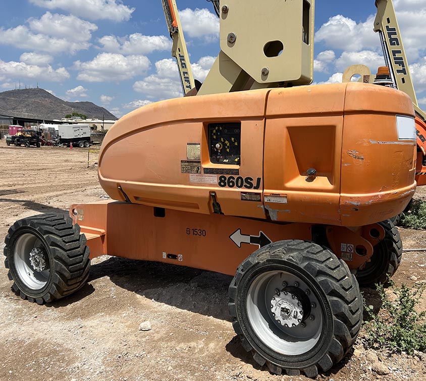 [Auction]: 2007 JLG 860SJ Boom Lift | est. 5,700 hours miles | used | CAG