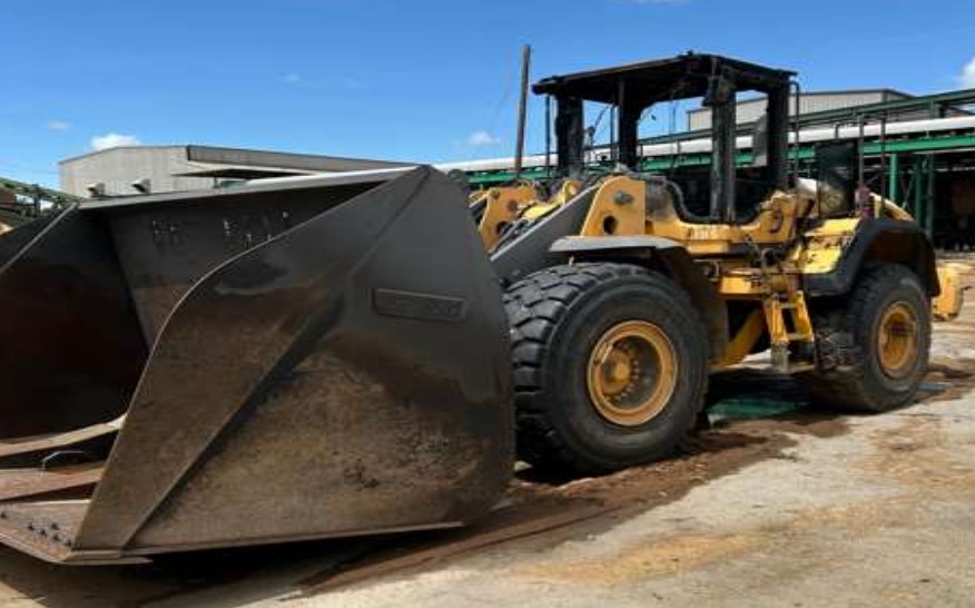 [Auction]: 2013 Volvo L110G Wheel Loader | Est 2,100 hours miles ...