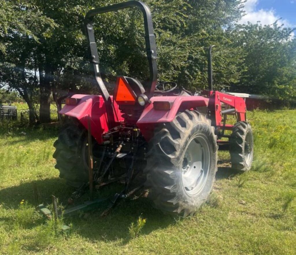 [Auction]: 2019 Mahindra 5555 Tractor with 5565 Loader | est. 240 hours ...