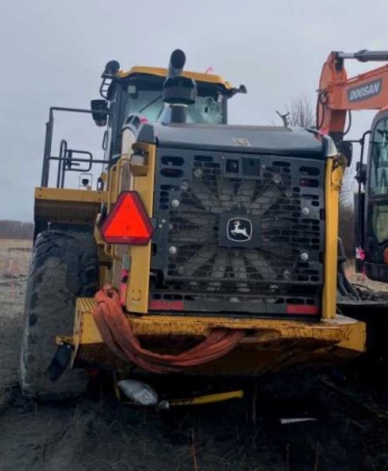 [Auction]: 2020 Deere 744L Wheel Loader | est 2,034 miles | damaged | CAG