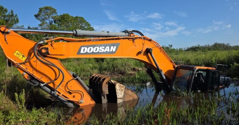[Auction]: 2022 Doosan DX 350 LC-7 Excavator | est. 2,450 hours miles ...