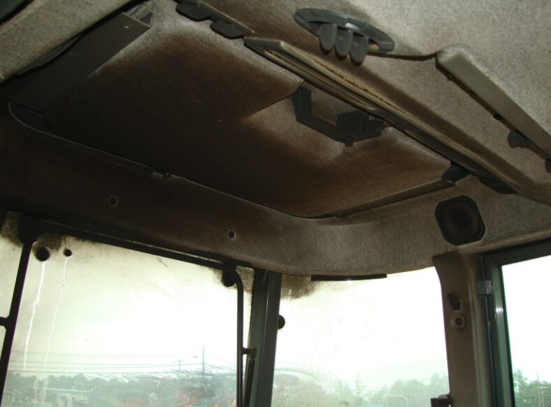 [Auction]: 1998 Massey Ferguson 4225 Tractor | est. 2,030 hours miles ...