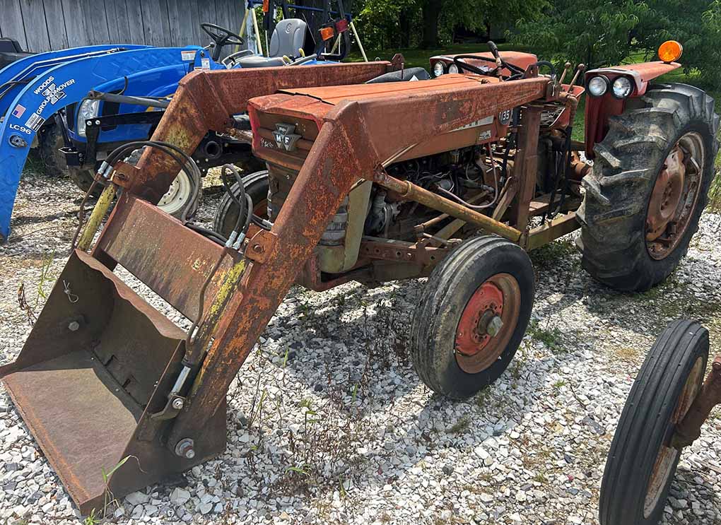 [Auction]: Massey Ferguson 135 Tractor | Kentucky | damaged | CAG