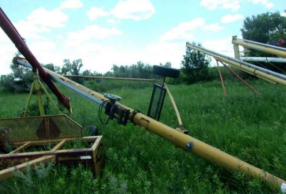 [Auction]: Alloway 1220 Grain Auger | N/A miles | damaged | CAG