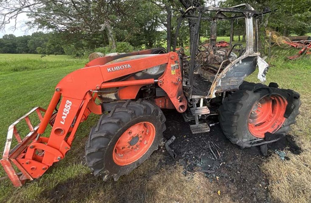 [Auction]: 2007 Kubota 9540 Tractor | Missouri | damaged | CAG