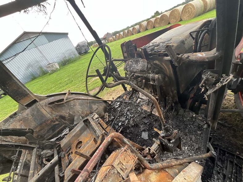 [Auction]: 2007 Kubota 9540 Tractor | Missouri | damaged | CAG