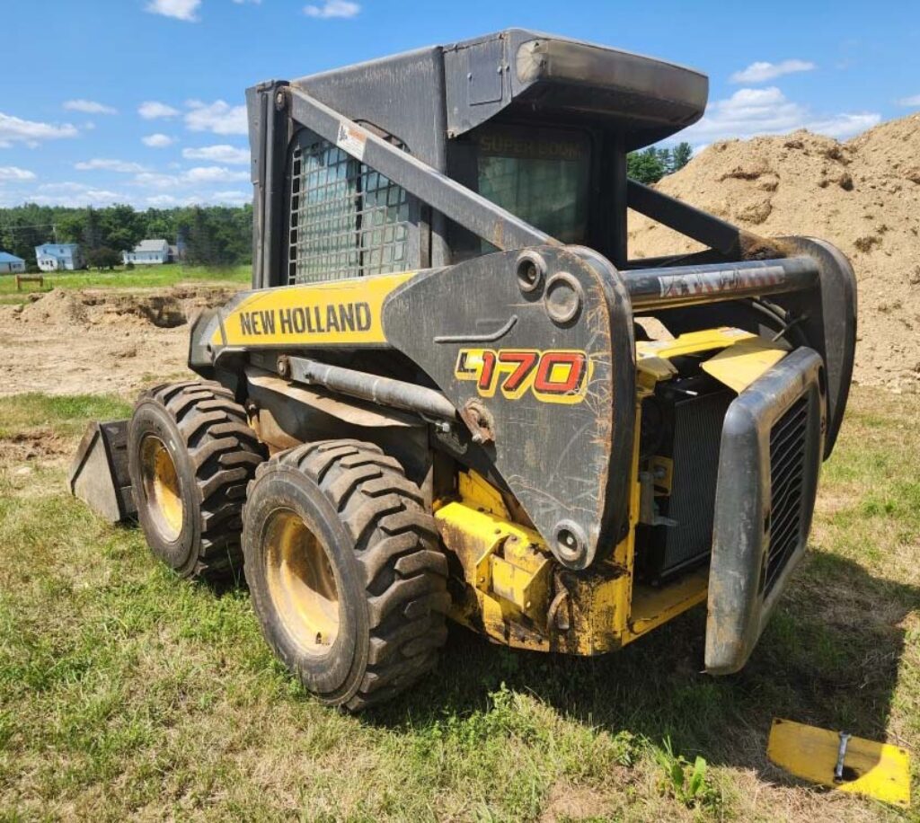 [Auction]: 2008 New Holland L170 Skid Steer | est 7,000 hours miles ...