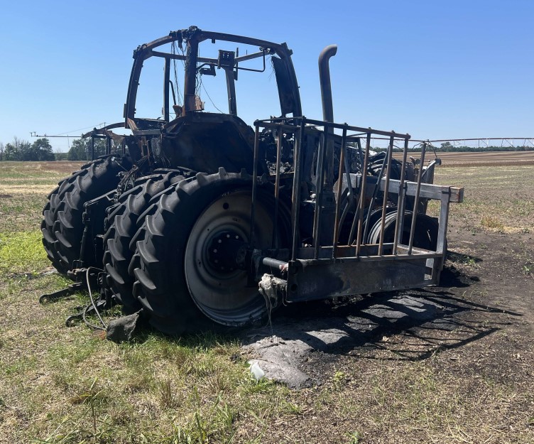 [Auction]: 2012 CASE IH MX150 Tractor | Nebraska | damaged | CAG
