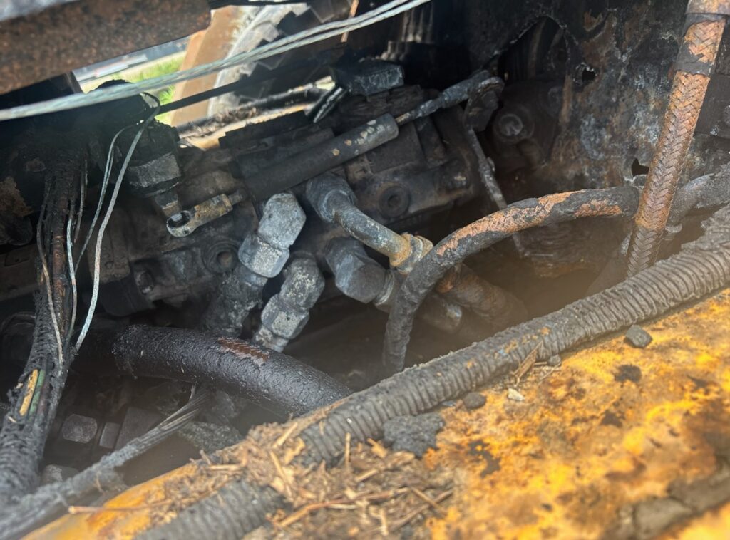 [Auction]: 2004 Volvo MC80 Skid Steer | est 1950 hours miles | damaged ...