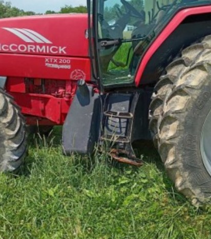 [Auction]: 2006 McCormick XTX200 Tractor | Pennsylvania | damaged | CAG