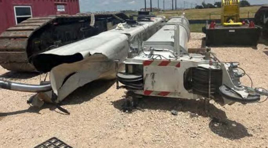 [Auction]: 2020 Link Belt TCC-2500 Crawler Crane | est. 4,710 hours ...