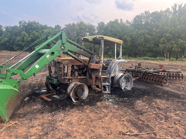 [Auction]: 1999 John Deere 6110 Tractor | est. 2,700 hours miles ...