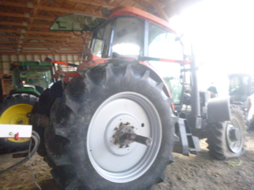 [Auction]: 2009 Agco RT155A Tractor | Est 6,000 hours miles | damaged | CAG
