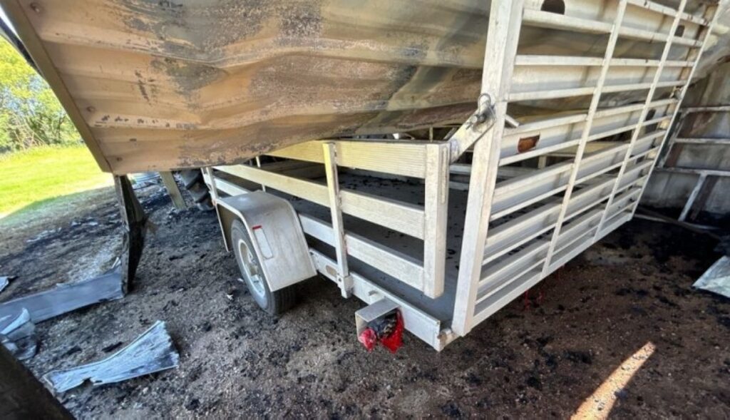 [Auction]: 2009 Aluma Trailer | VIN: Unknown | damaged | CAG