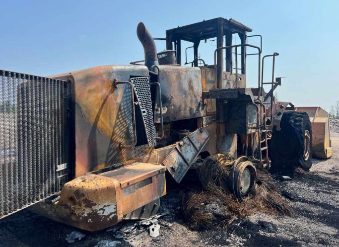 [Auction]: 2011 Case 1221E Wheel Loader | NWT, Canada | damaged | CAG