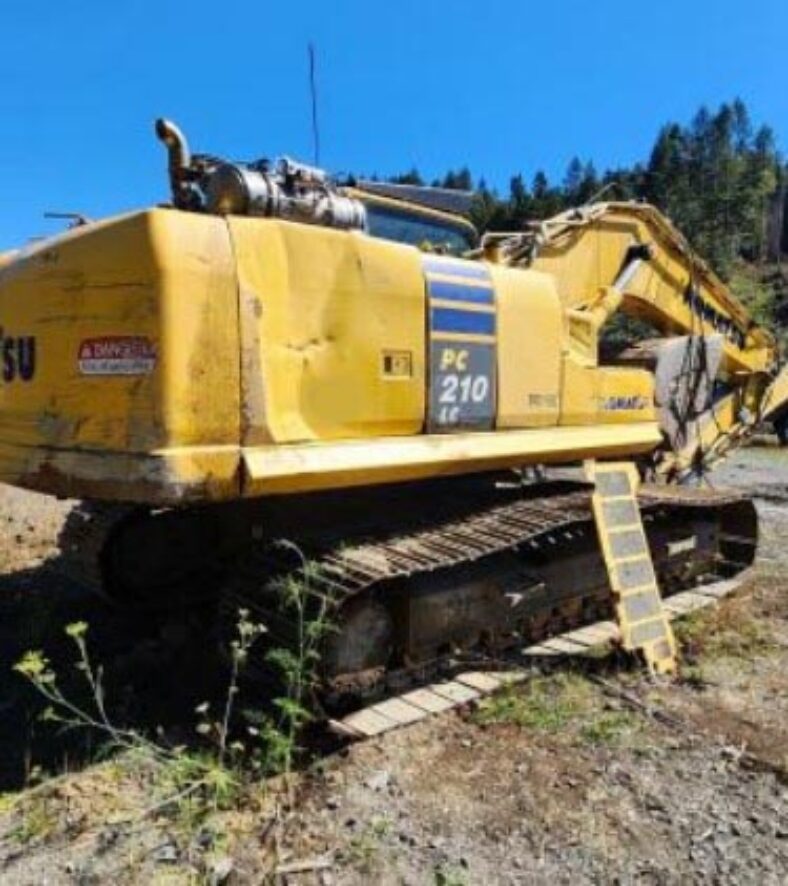 [Auction]: 2017 Komatsu PC210 LC Excavator | California | damaged | CAG