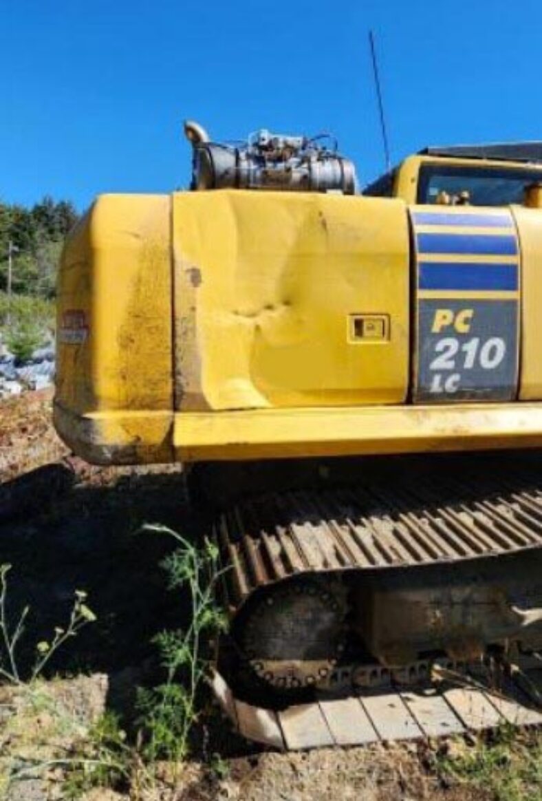 [Auction]: 2017 Komatsu PC210 LC Excavator | California | damaged | CAG