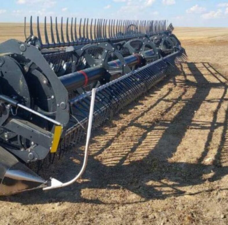 [Auction]: 2018 MacDon FD140 Flexdraper Header | Montana | damaged | CAG