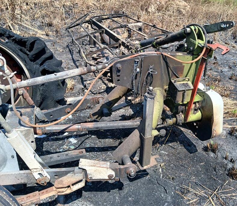 [Auction]: 2020 CLAAS F76 Disc Cutter | Alabama | damaged | CAG