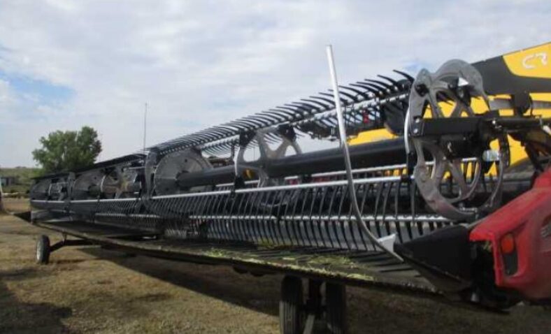 [Auction]: 2024 MacDon FD245 Header – 45’ | North Dakota | damaged | CAG