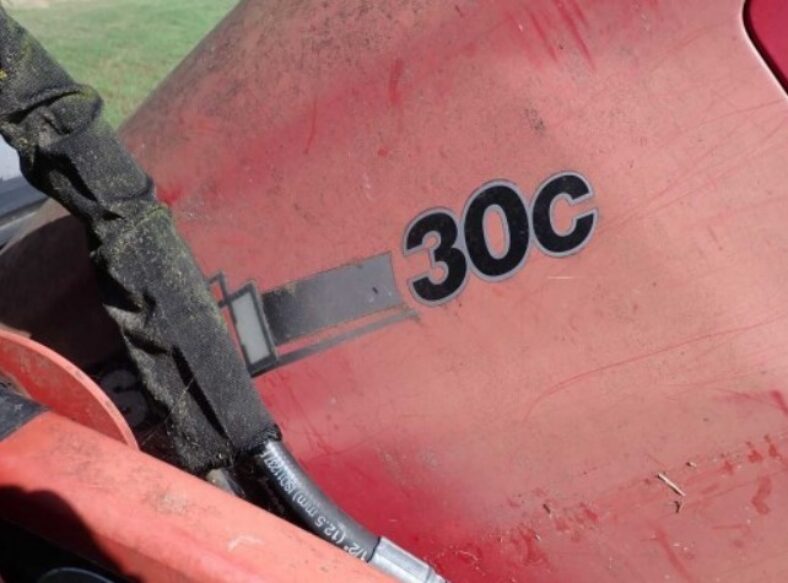 [Auction]: Case IH Farmall 30C Tractor | Missouri | damaged | CAG