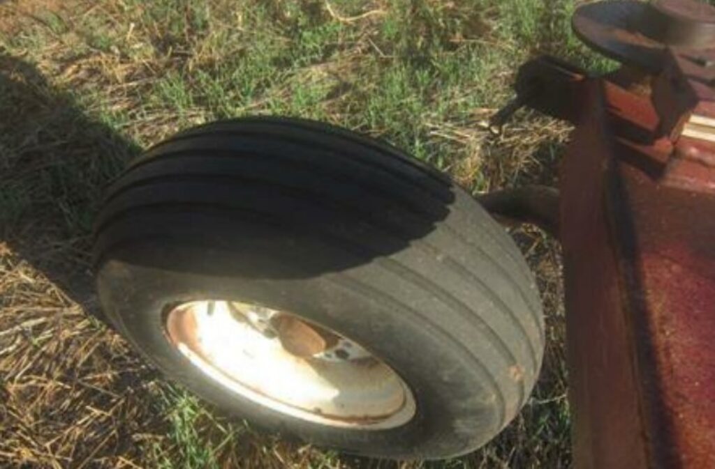 [Auction]: Rowse WR20 Hay Rake | Kansas | damaged | CAG