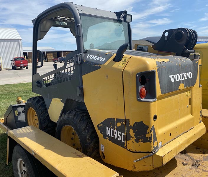 [Auction]: 2013 Volvo MC95C Skid Steer | est 901 hours miles | damaged ...