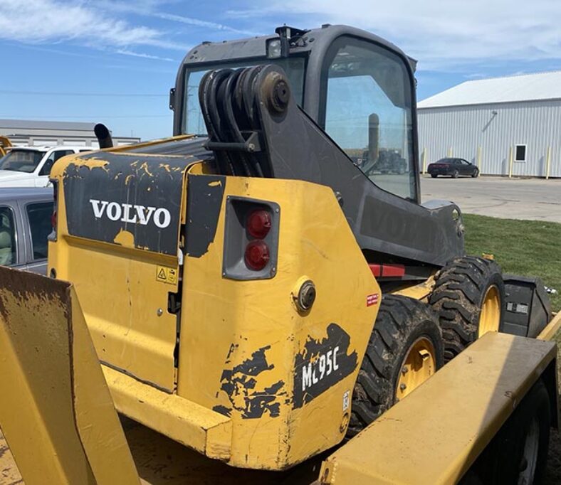 [Auction]: 2013 Volvo MC95C Skid Steer | est 901 hours miles | damaged ...