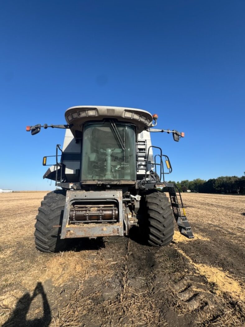 [Auction]: 2008 Gleaner R65 Combine | Illinois | damaged | CAG
