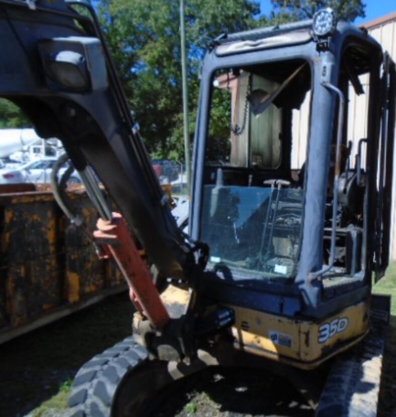 [Auction]: 2008 John Deere 35D Excavator | Maryland | damaged | CAG
