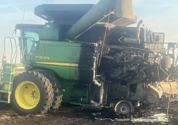 [Auction]: 2008 John Deere 9770 STS Combine | Engine Hours: est. 4,000 ...