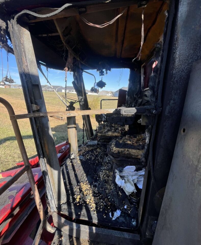 [Auction]: 2012 CASE IH 7130 Combine | Engine hours: est 2000 ...