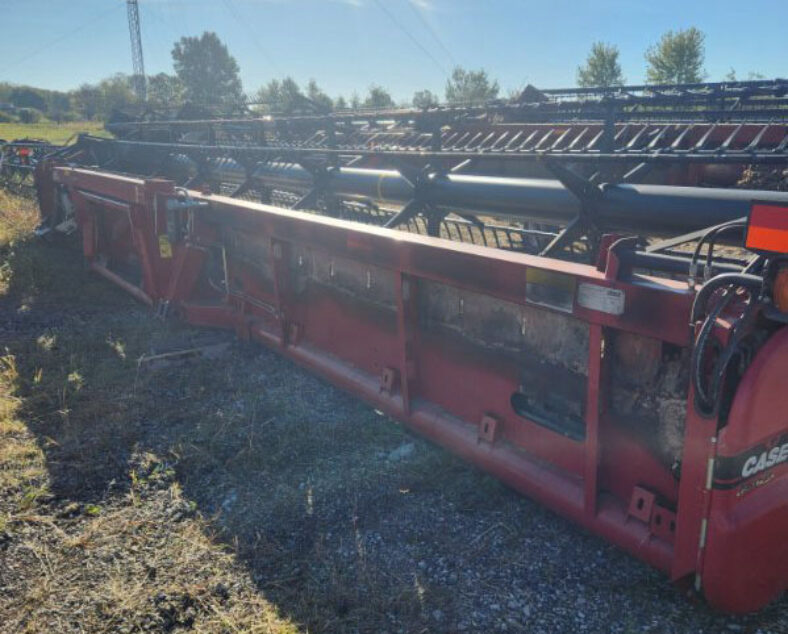 [Auction]: 2014 CASE IH 3162 Header | Ohio | damaged | CAG