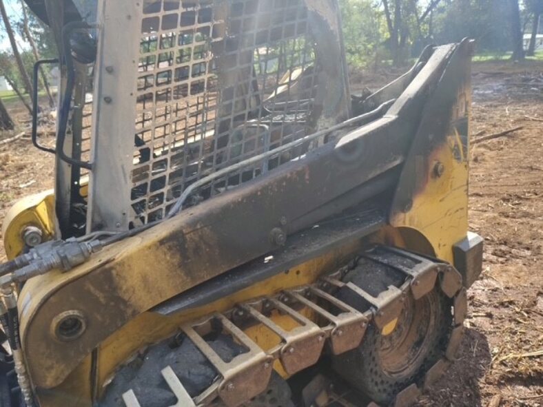 [Auction]: 2018 Gehl R190 Compact Loader | est. 5,499 hours miles ...