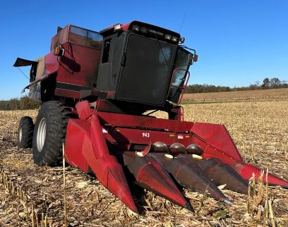[Auction]: 1988 CASE IH 1640 Combine | est. 4,500 hours miles | damaged ...