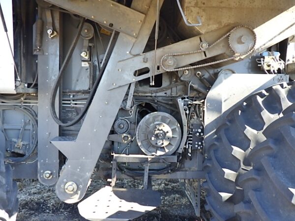 [Auction]: Gleaner S77 Combine | Engine Hours: est. 2,161; Separator ...