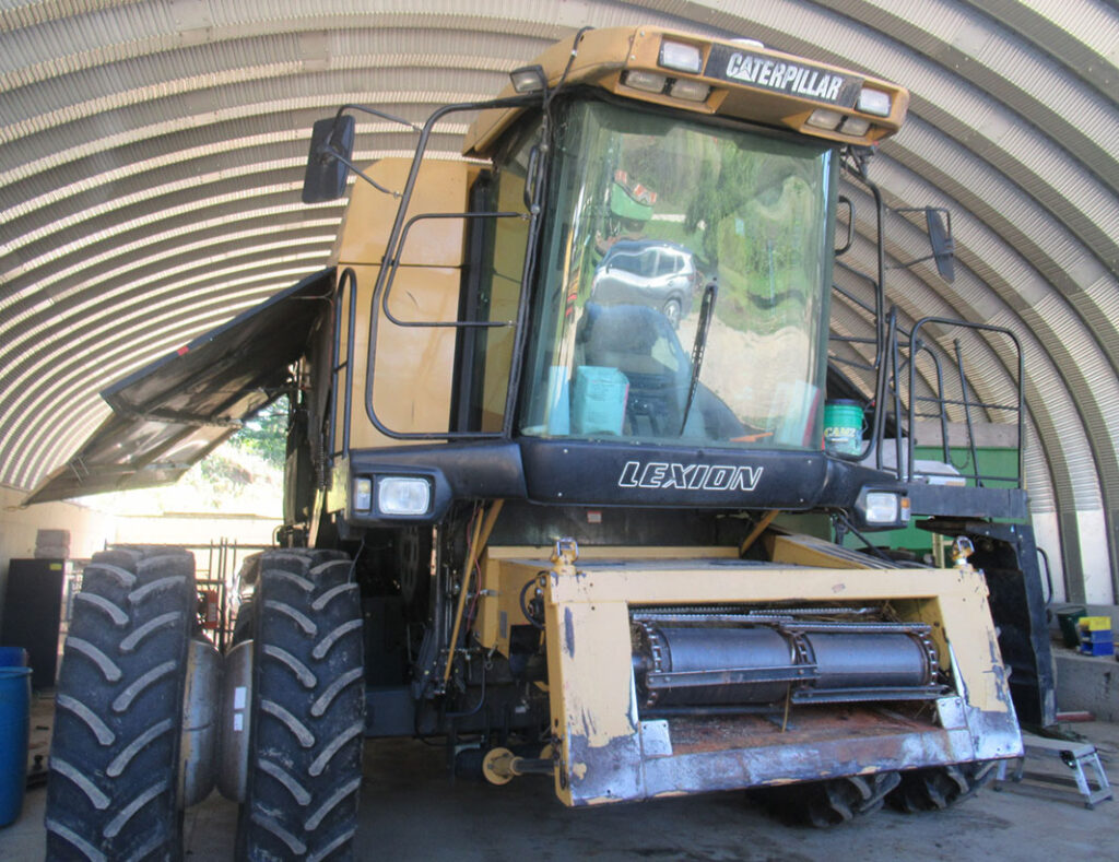 [Auction]: 1999 Caterpillar Lexion 450 Combine | Engine Hours: est 3227 ...