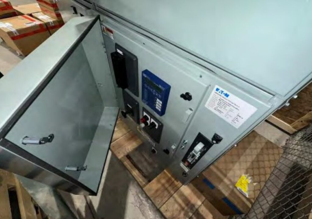 [Auction]: Eaton P2K9 SwitchGear | Illinois | damaged | CAG