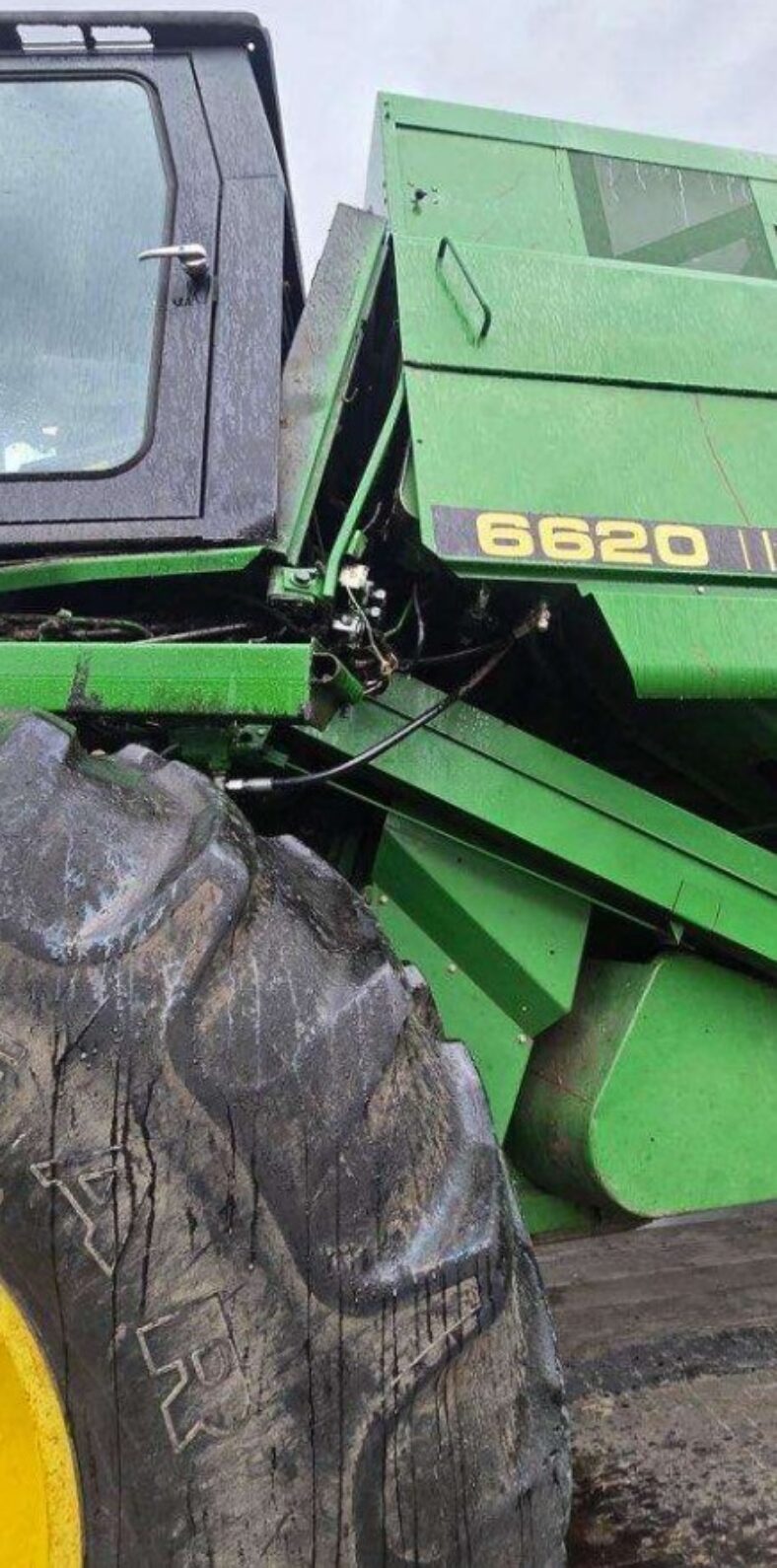 [Auction]: 1989 John Deere 6620 Side Hill Combine | est. 5,618 hours ...