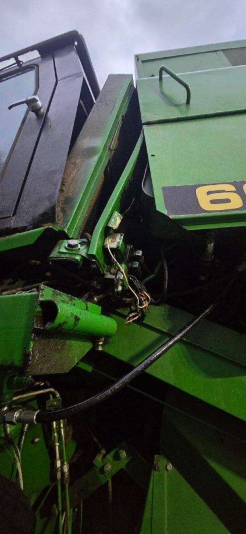 [Auction]: 1989 John Deere 6620 Side Hill Combine | est. 5,618 hours ...