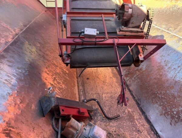 [Auction]: 1991 Spudnik 1800 Evenflow Hopper | Idaho | damaged | CAG