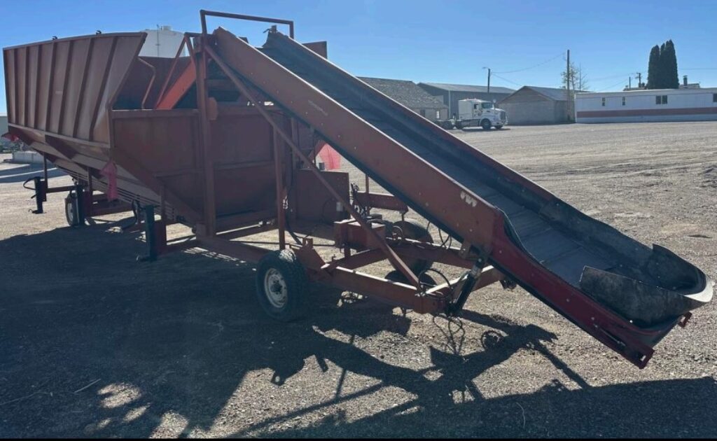 [Auction]: 1991 Spudnik 1800 Evenflow Hopper | Idaho | damaged | CAG