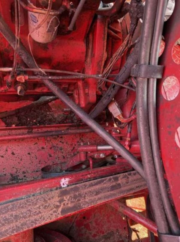 [Auction]: 1998 CASE IH 2366 Combine | Nebraska | damaged | CAG