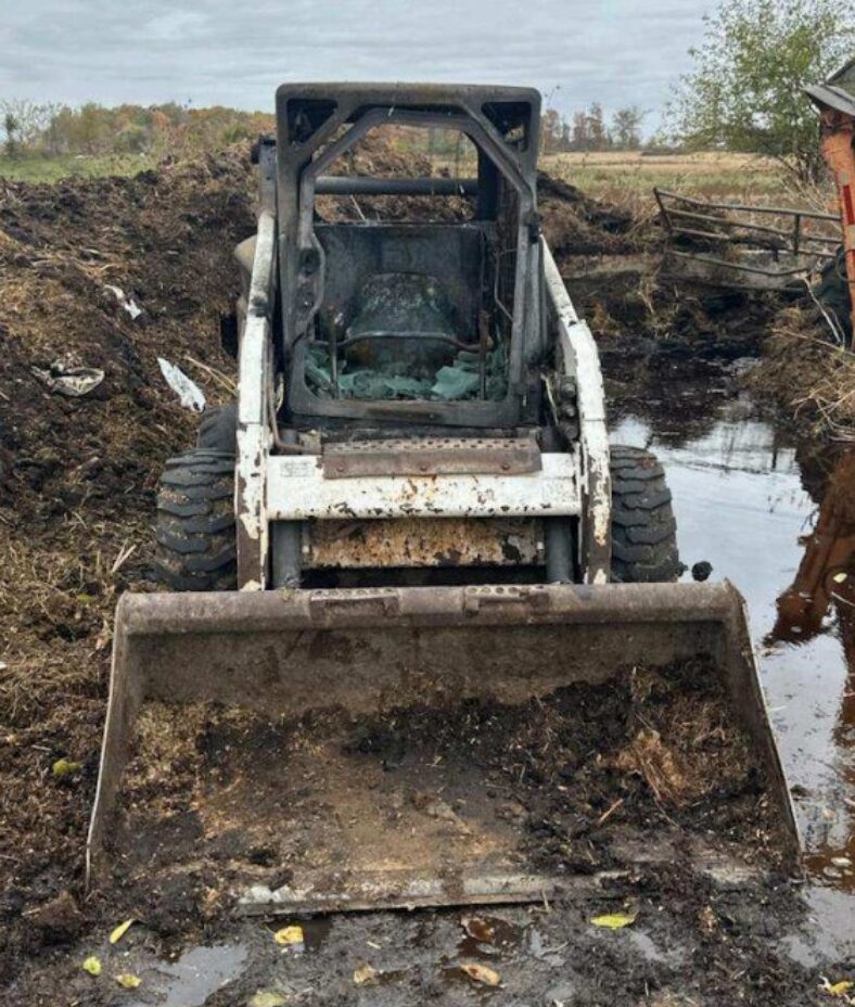 [Auction]: 2004 Bobcat s185 Skid Steer | Indiana | damaged | CAG