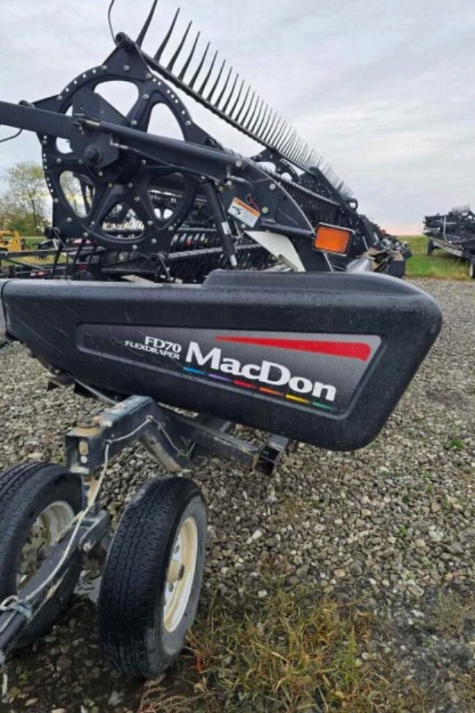 [Auction]: 2008 MacDon FD70 FlexDraper Header | Iowa | damaged | CAG
