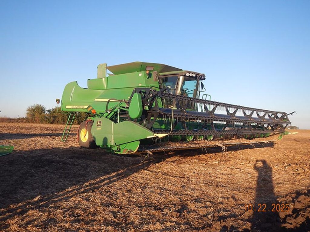 [Auction]: 2010 John Deere 9770 STS Combine | Engine Hours: est. 3500 ...